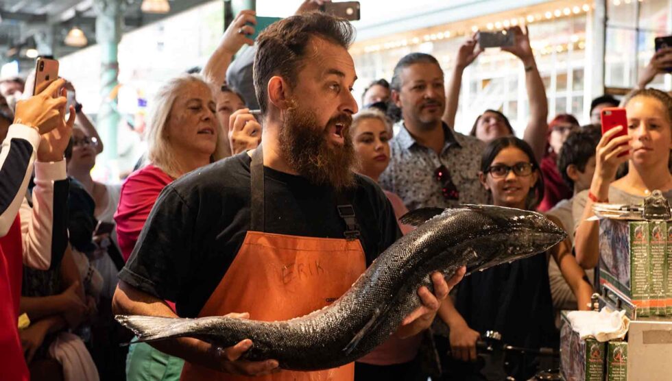How to See Fish Get Thrown At Pike Place Fish Market